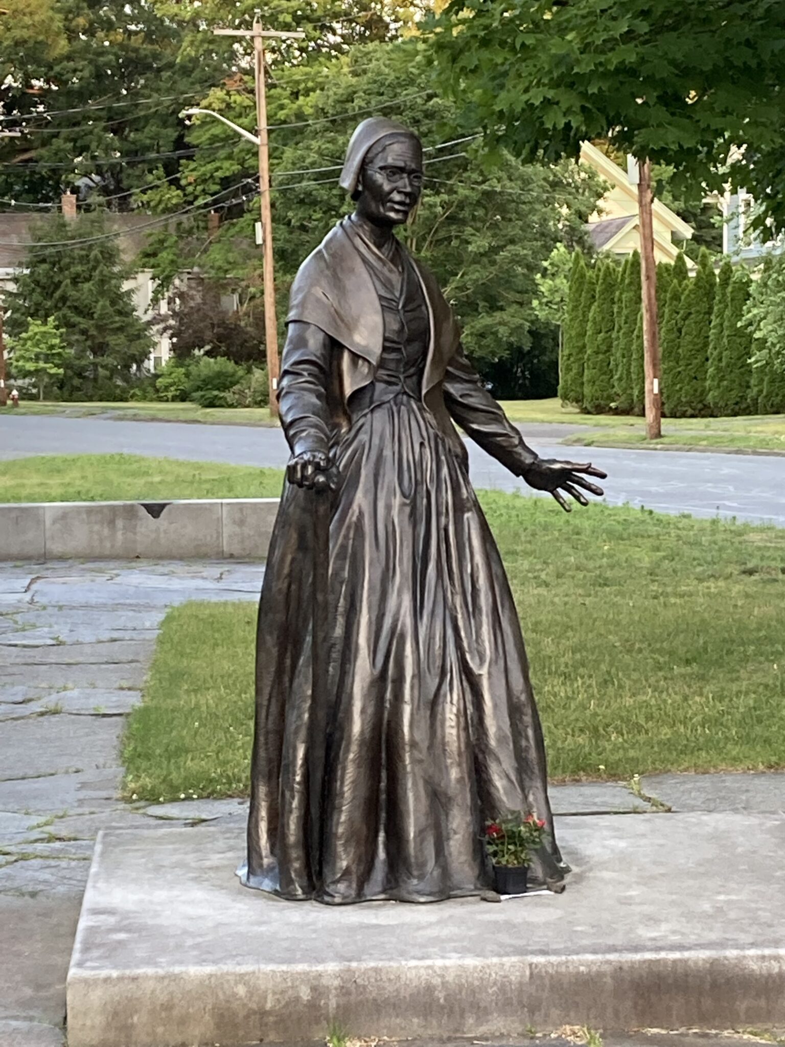 Sojourner Truth Biography: Famous Speaker of "Ain't I a Woman?"